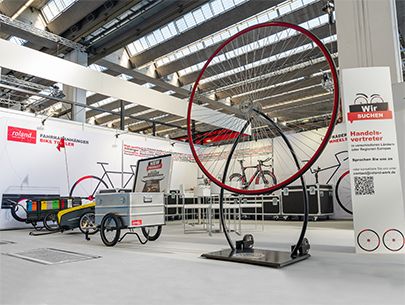 Bicycle trailers and bicycle wheels from Roland Werk | B2B